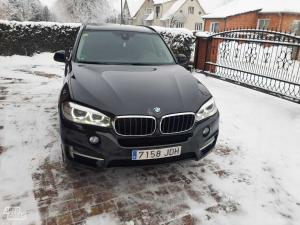 Black BMW X5 2015 in Kaunas, with an engine capacity of 2.00 L and mileage of 356 thousand km for 14400 €, photo 5 on AUTOMOTO.COM.LV