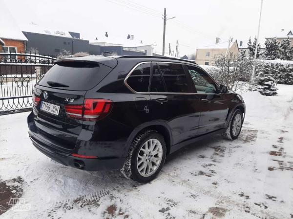 Black BMW X5 2015 in Kaunas, with an engine capacity of 2.00 L and mileage of 356 thousand km for 14400 €, photo 8 on AUTOMOTO.COM.LV