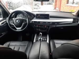 Black BMW X5 2015 in Kaunas, with an engine capacity of 2.00 L and mileage of 356 thousand km for 14400 €, photo 9 on AUTOMOTO.COM.LV