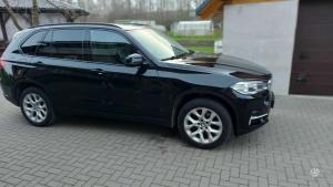 Melns BMW X5 2015 Viļņa, ar dzinēja tilpumu 2.00 L un nobraukumu 251 tūkst. km par 18600 €, foto 4 vietnē AUTOMOTO.COM.LV