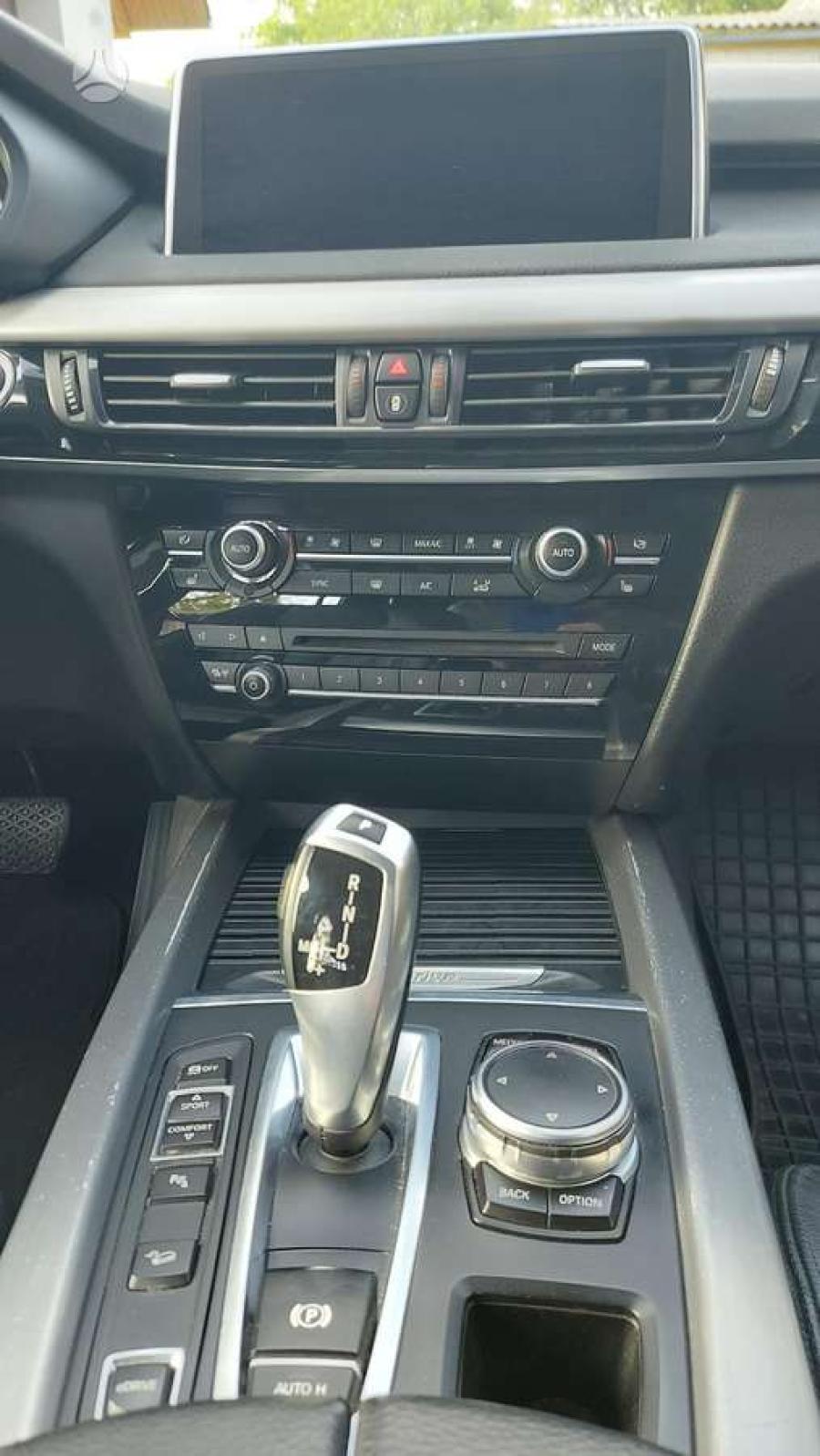 Melns BMW X5 2015 Viļņa, ar dzinēja tilpumu 2.00 L un nobraukumu 251 tūkst. km par 18600 €, foto 9 vietnē AUTOMOTO.COM.LV