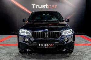 Black BMW X5 2015 in Parnu, with an engine capacity of 3.00 L and mileage of 271 thousand km for 22500 €, photo 5 on AUTOMOTO.COM.LV
