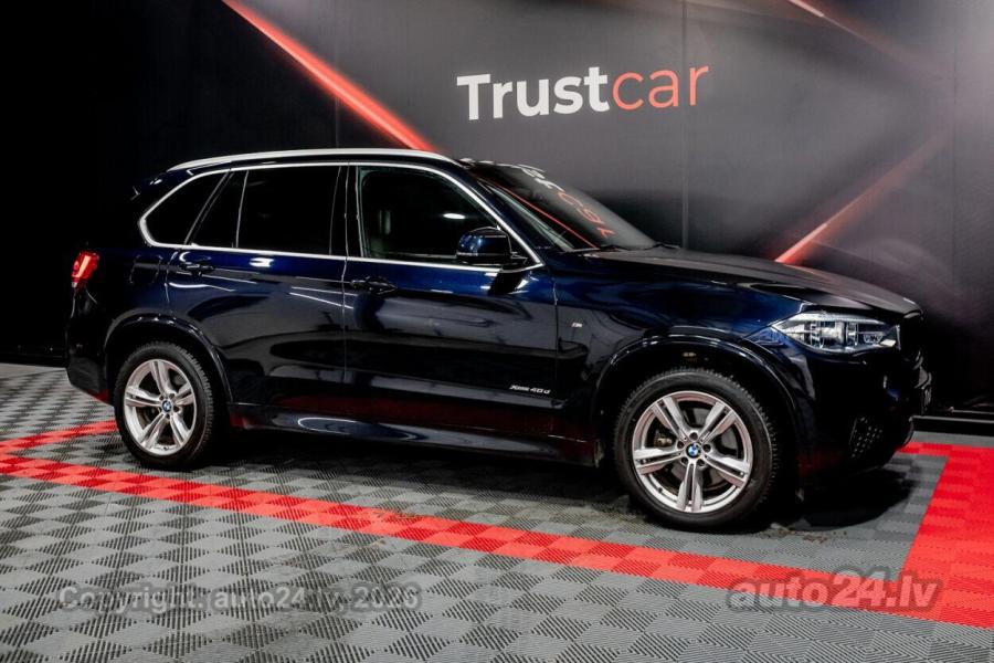 Black BMW X5 2015 in Parnu, with an engine capacity of 3.00 L and mileage of 271 thousand km for 22500 €, photo 6 on AUTOMOTO.COM.LV