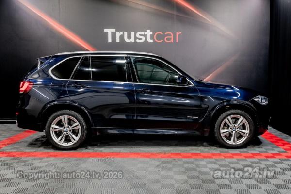 Melns BMW X5 2015 Pērnava, ar dzinēja tilpumu 3.00 L un nobraukumu 271 tūkst. km par 22500 €, foto 7 vietnē AUTOMOTO.COM.LV