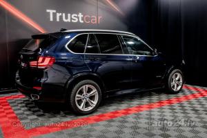 Black BMW X5 2015 in Parnu, with an engine capacity of 3.00 L and mileage of 271 thousand km for 22500 €, photo 8 on AUTOMOTO.COM.LV