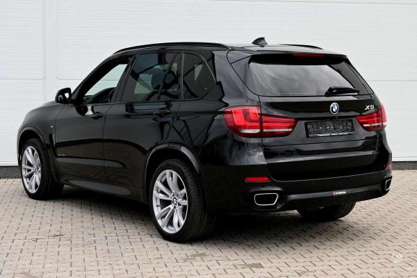 Melns BMW X5 2015 Kretinga, ar dzinēja tilpumu 2.99 L un nobraukumu 241 tūkst. km par 19999 €, foto 10 vietnē AUTOMOTO.COM.LV