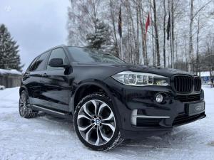 Melns BMW X5 2015 Kazlų Rūda, ar dzinēja tilpumu 2.00 L un nobraukumu 287 tūkst. km par 17500 €, foto  vietnē AUTOMOTO.COM.LV