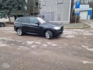 Melns BMW X5 2015 Viļņa, ar dzinēja tilpumu 3.00 L un nobraukumu 316 tūkst. km par 18500 €, foto 2 vietnē AUTOMOTO.COM.LV