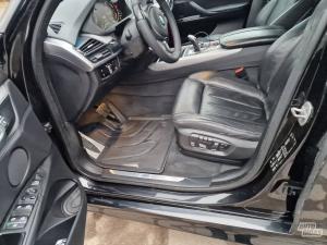 Melns BMW X5 2015 Viļņa, ar dzinēja tilpumu 3.00 L un nobraukumu 316 tūkst. km par 18500 €, foto 6 vietnē AUTOMOTO.COM.LV