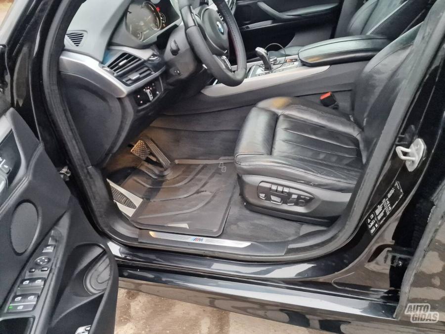 Melns BMW X5 2015 Viļņa, ar dzinēja tilpumu 3.00 L un nobraukumu 316 tūkst. km par 18500 €, foto 6 vietnē AUTOMOTO.COM.LV