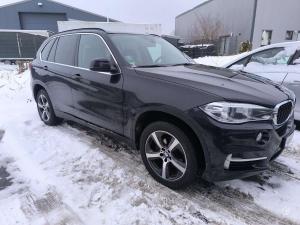 Black BMW X5 2015 in Siauliai, with an engine capacity of 2.99 L and mileage of 211 thousand km for 13500 €, photo  on AUTOMOTO.COM.LV