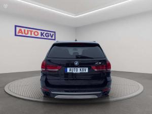 Black BMW X5 2015 in Kaunas, with an engine capacity of 3.00 L and mileage of 133 thousand km for 19499 €, photo 4 on AUTOMOTO.COM.LV