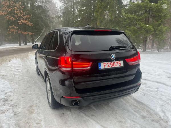 Melns BMW X5 2015 Alīta, ar dzinēja tilpumu 2.00 L un nobraukumu 320 tūkst. km par 15800 €, foto 3 vietnē AUTOMOTO.COM.LV