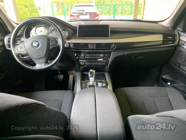 Black BMW X5 2015 in Tallinn, with an engine capacity of 3.00 L and mileage of 206 thousand km for 21000 €, photo 10 on AUTOMOTO.COM.LV