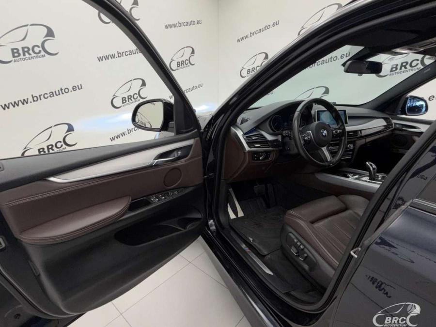 Black BMW X5 2015 in Vilnius, with an engine capacity of 2.00 L and mileage of 246 thousand km for 19300 €, photo 19 on AUTOMOTO.COM.LV