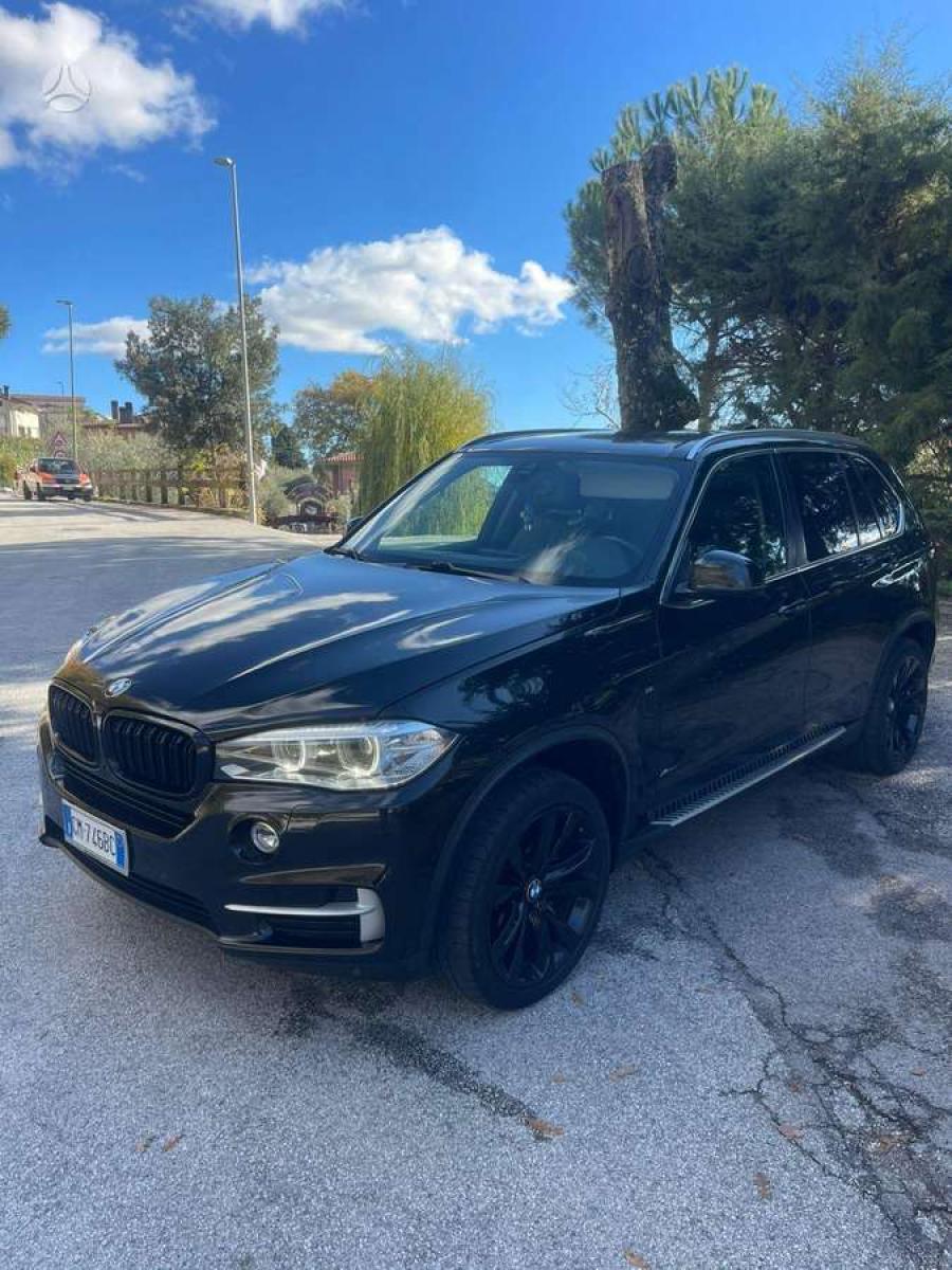 Melns BMW X5 2015 Telšiai, ar dzinēja tilpumu 2.00 L un nobraukumu 234 tūkst. km par 17198 €, foto 1 vietnē AUTOMOTO.COM.LV