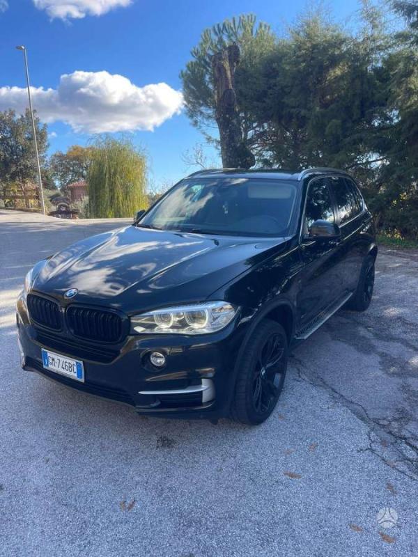 Melns BMW X5 2015 Telšiai, ar dzinēja tilpumu 2.00 L un nobraukumu 234 tūkst. km par 17198 €, foto 7 vietnē AUTOMOTO.COM.LV