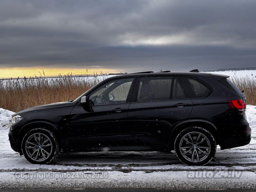 Black BMW X5 2015 in Tallinn, with an engine capacity of 3.00 L and mileage of 191 thousand km for 28500 €, photo 4 on AUTOMOTO.COM.LV