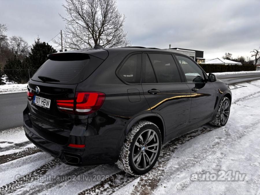 Black BMW X5 2015 in Tallinn, with an engine capacity of 3.00 L and mileage of 191 thousand km for 28500 €, photo 6 on AUTOMOTO.COM.LV