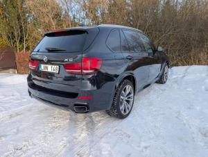 Black BMW X5 2015 in Kaunas, with an engine capacity of 2.98 L and mileage of 131 thousand km for 17800 €, photo 6 on AUTOMOTO.COM.LV