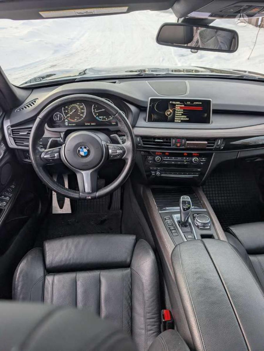 Black BMW X5 2015 in Kaunas, with an engine capacity of 2.98 L and mileage of 131 thousand km for 17800 €, photo 9 on AUTOMOTO.COM.LV