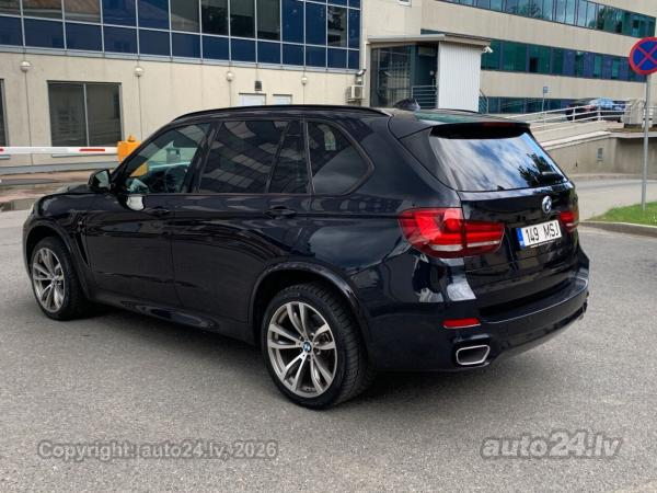Black BMW X5 2015 in Tallinn, with an engine capacity of 3.00 L and mileage of 164 thousand km for 29500 €, photo 10 on AUTOMOTO.COM.LV