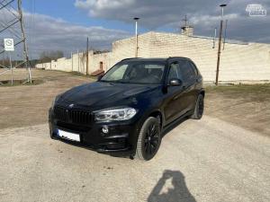 Black BMW X5 2015 in Kaunas, with an engine capacity of 3.00 L and mileage of 155 thousand km for 18000 €, photo 2 on AUTOMOTO.COM.LV
