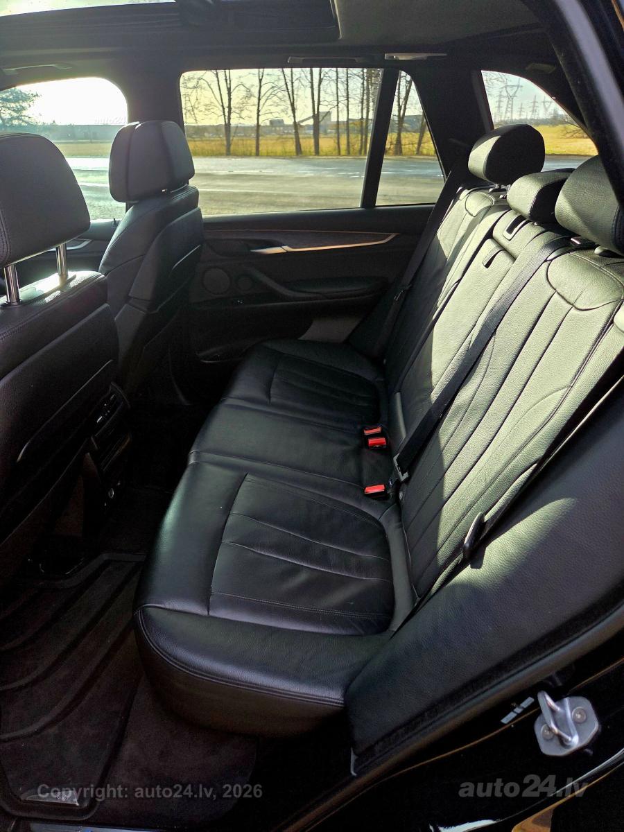 Melns BMW X5 2015 Tartu, ar dzinēja tilpumu 3.00 L un nobraukumu 169 tūkst. km par 21900 €, foto 18 vietnē AUTOMOTO.COM.LV