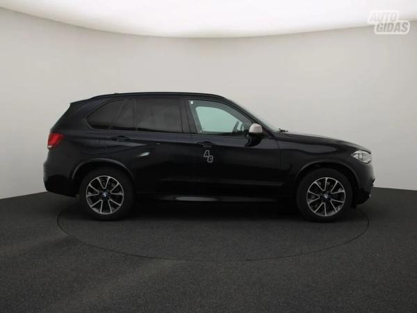 Melns BMW X5 2015 Viļņa, ar dzinēja tilpumu 3.00 L un nobraukumu 221 tūkst. km par 22499 €, foto 9 vietnē AUTOMOTO.COM.LV