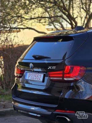 Black BMW X5 2015 in Radviliskis, with an engine capacity of 5.00 L and mileage of 114 thousand km for 9800 €, photo 4 on AUTOMOTO.COM.LV