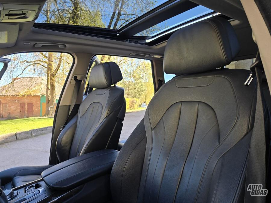 Black BMW X5 2015 in Radviliskis, with an engine capacity of 5.00 L and mileage of 114 thousand km for 9800 €, photo 16 on AUTOMOTO.COM.LV