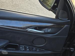 Black BMW X5 2015 in Radviliskis, with an engine capacity of 5.00 L and mileage of 114 thousand km for 9800 €, photo 23 on AUTOMOTO.COM.LV