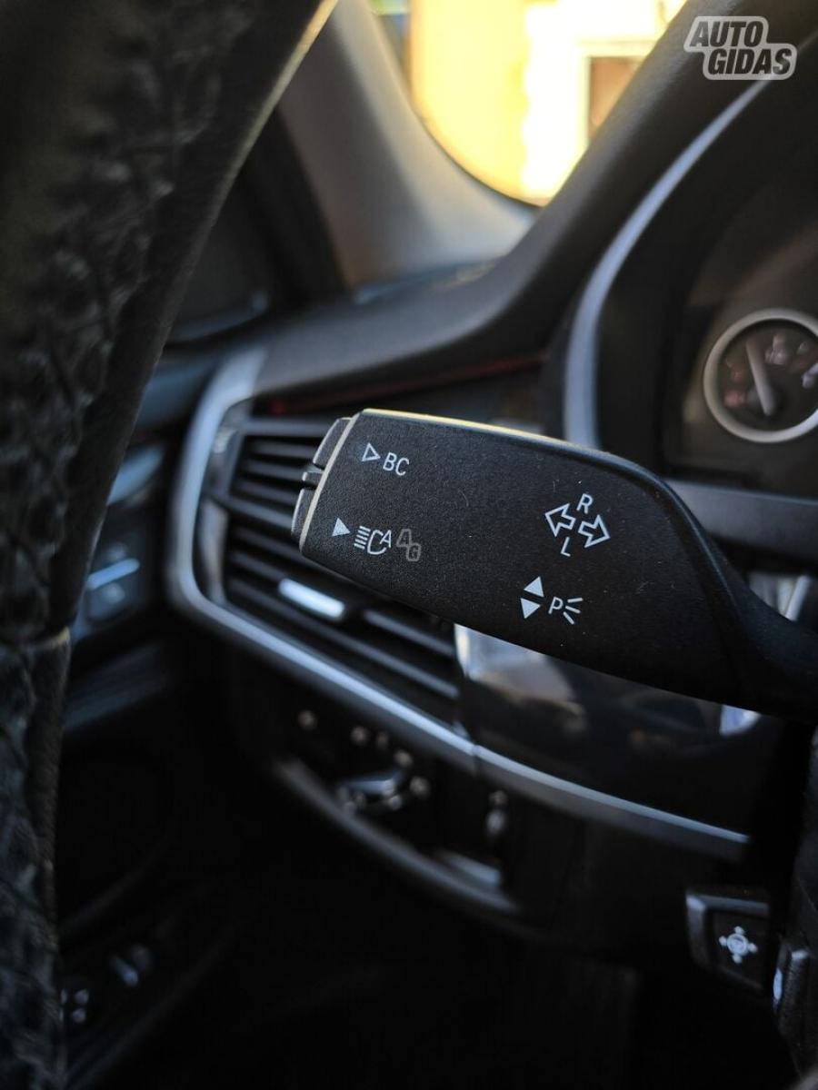 Black BMW X5 2015 in Radviliskis, with an engine capacity of 5.00 L and mileage of 114 thousand km for 9800 €, photo 27 on AUTOMOTO.COM.LV