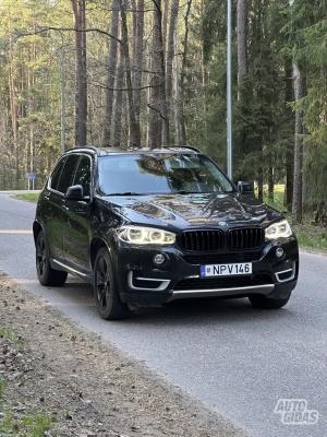 Черный БМВ Х5 2015 в Вильнюс, объемом двигателя 3.00 л и пробегом 237 тыс. км за 14700 €, фото  на AUTOMOTO.COM.LV