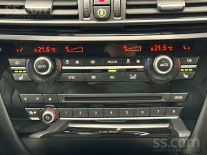 Melns BMW X5 2015 Rīga, ar dzinēja tilpumu 3.00 L un nobraukumu 188 tūkst. km par 27600 €, foto 10 vietnē AUTOMOTO.COM.LV