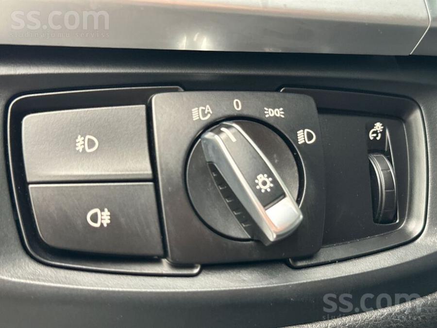 Melns BMW X5 2015 Rīga, ar dzinēja tilpumu 3.00 L un nobraukumu 188 tūkst. km par 27600 €, foto 12 vietnē AUTOMOTO.COM.LV