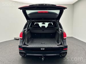 Melns BMW X5 2015 Rīga, ar dzinēja tilpumu 3.00 L un nobraukumu 188 tūkst. km par 27600 €, foto 14 vietnē AUTOMOTO.COM.LV