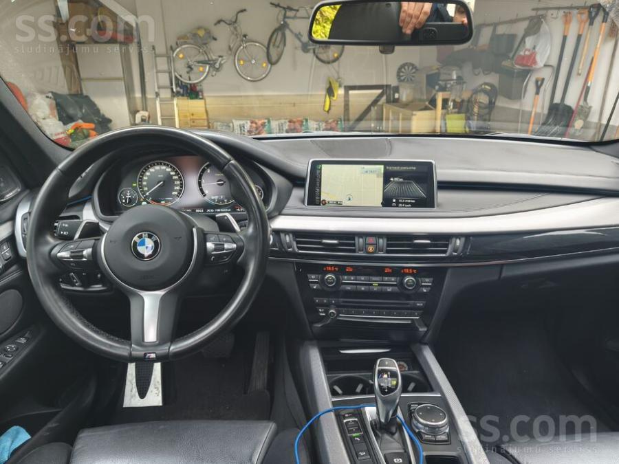Melns BMW X5 2015 Rīga, ar dzinēja tilpumu 3.00 L un nobraukumu 188 tūkst. km par 25000 €, foto 5 vietnē AUTOMOTO.COM.LV