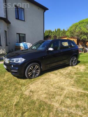 Melns BMW X5 2015 Rīga, ar dzinēja tilpumu 3.00 L un nobraukumu 188 tūkst. km par 25000 €, foto 24 vietnē AUTOMOTO.COM.LV