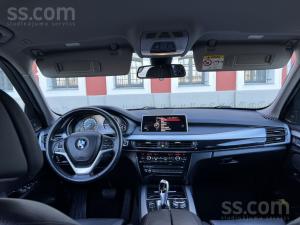 Melns BMW X5 2015 Jelgava, ar dzinēja tilpumu 2.00 L un nobraukumu 275 tūkst. km par 21950 €, foto 15 vietnē AUTOMOTO.COM.LV