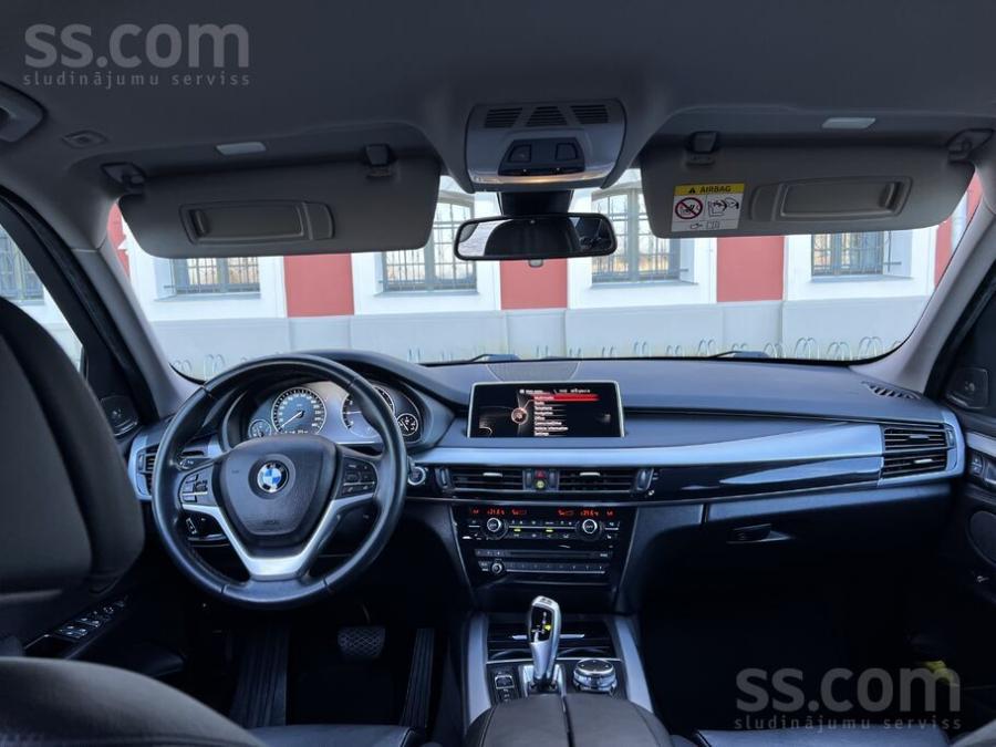 Melns BMW X5 2015 Jelgava, ar dzinēja tilpumu 2.00 L un nobraukumu 275 tūkst. km par 21950 €, foto 15 vietnē AUTOMOTO.COM.LV