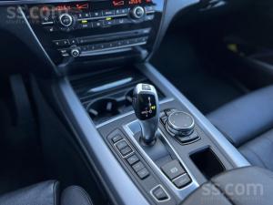 Melns BMW X5 2015 Jelgava, ar dzinēja tilpumu 2.00 L un nobraukumu 275 tūkst. km par 21950 €, foto 25 vietnē AUTOMOTO.COM.LV