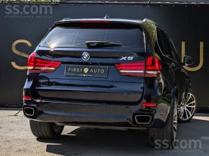Melns BMW X5 2015 Tukums, ar dzinēja tilpumu 3.00 L un nobraukumu 202 tūkst. km par 24990 €, foto 4 vietnē AUTOMOTO.COM.LV