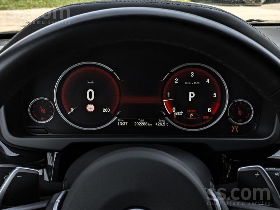 Melns BMW X5 2015 Tukums, ar dzinēja tilpumu 3.00 L un nobraukumu 202 tūkst. km par 24990 €, foto 14 vietnē AUTOMOTO.COM.LV