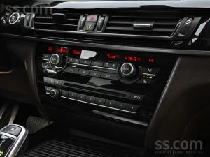 Melns BMW X5 2015 Tukums, ar dzinēja tilpumu 3.00 L un nobraukumu 202 tūkst. km par 24990 €, foto 15 vietnē AUTOMOTO.COM.LV