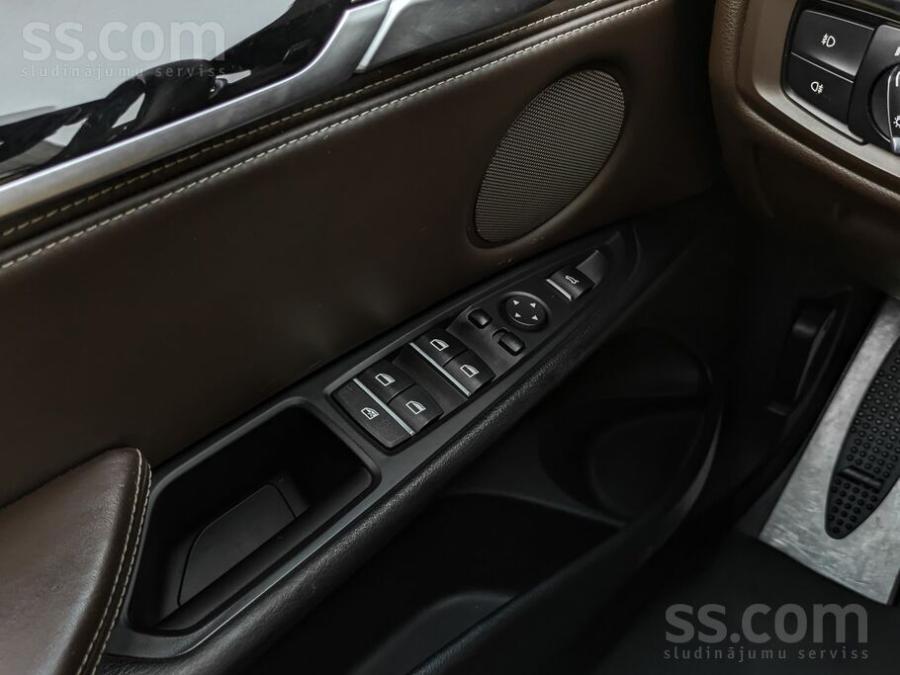 Melns BMW X5 2015 Tukums, ar dzinēja tilpumu 3.00 L un nobraukumu 202 tūkst. km par 24990 €, foto 25 vietnē AUTOMOTO.COM.LV