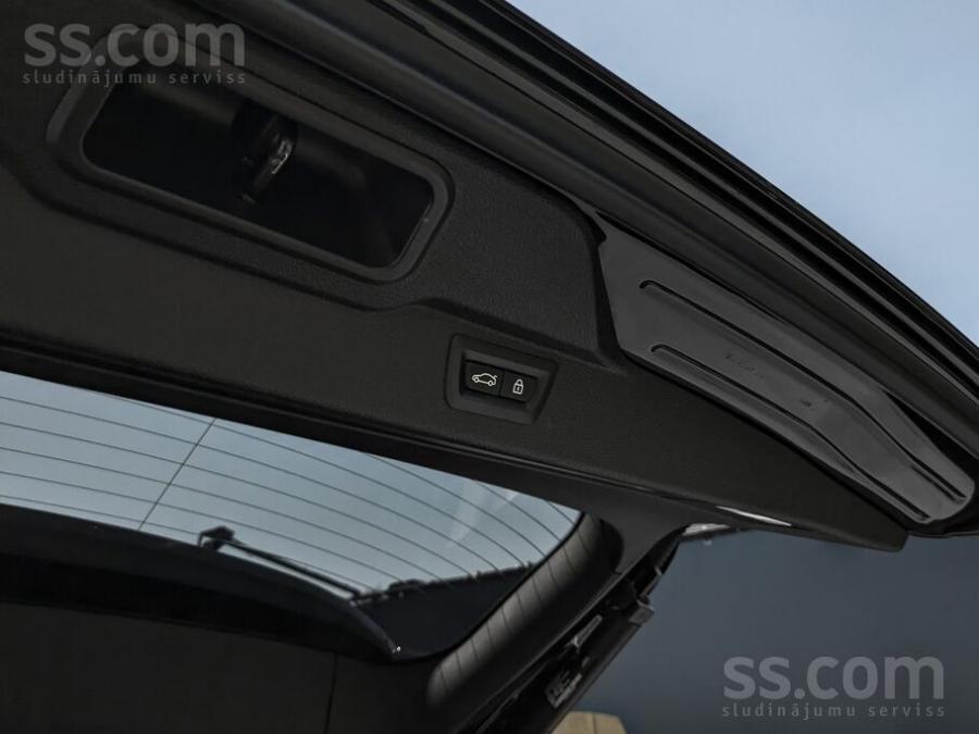 Melns BMW X5 2015 Tukums, ar dzinēja tilpumu 3.00 L un nobraukumu 202 tūkst. km par 24990 €, foto 35 vietnē AUTOMOTO.COM.LV