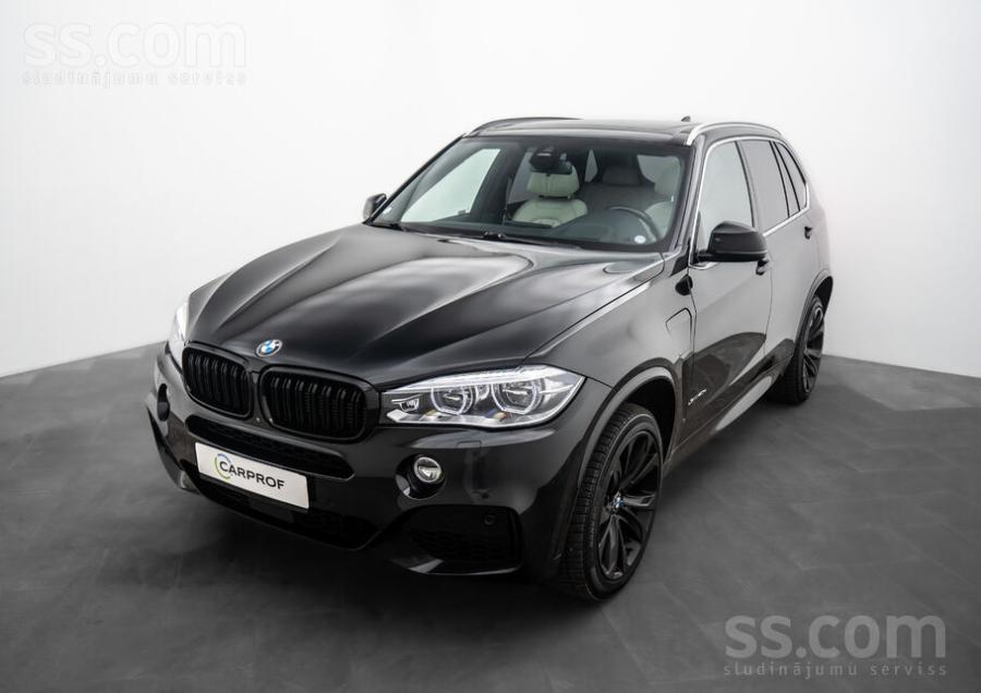 Black BMW X5 2015 in Riga, with an engine capacity of 2.00 L and mileage of 129 thousand km for 22499 €, photo 1 on AUTOMOTO.COM.LV