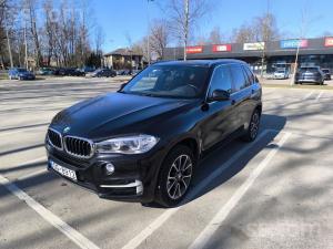 Black BMW X5 2015 in Riga, with an engine capacity of 3.00 L and mileage of 201 thousand km for 17500 €, photo 3 on AUTOMOTO.COM.LV