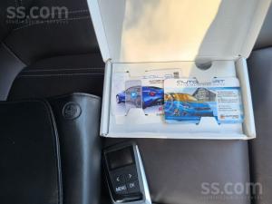 Black BMW X5 2015 in Riga, with an engine capacity of 3.00 L and mileage of 201 thousand km for 17500 €, photo 12 on AUTOMOTO.COM.LV